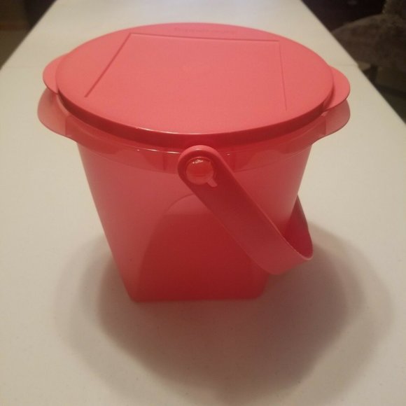 Tupperware | Kitchen | Tupperware 5 Liter Container Removable Handle ...